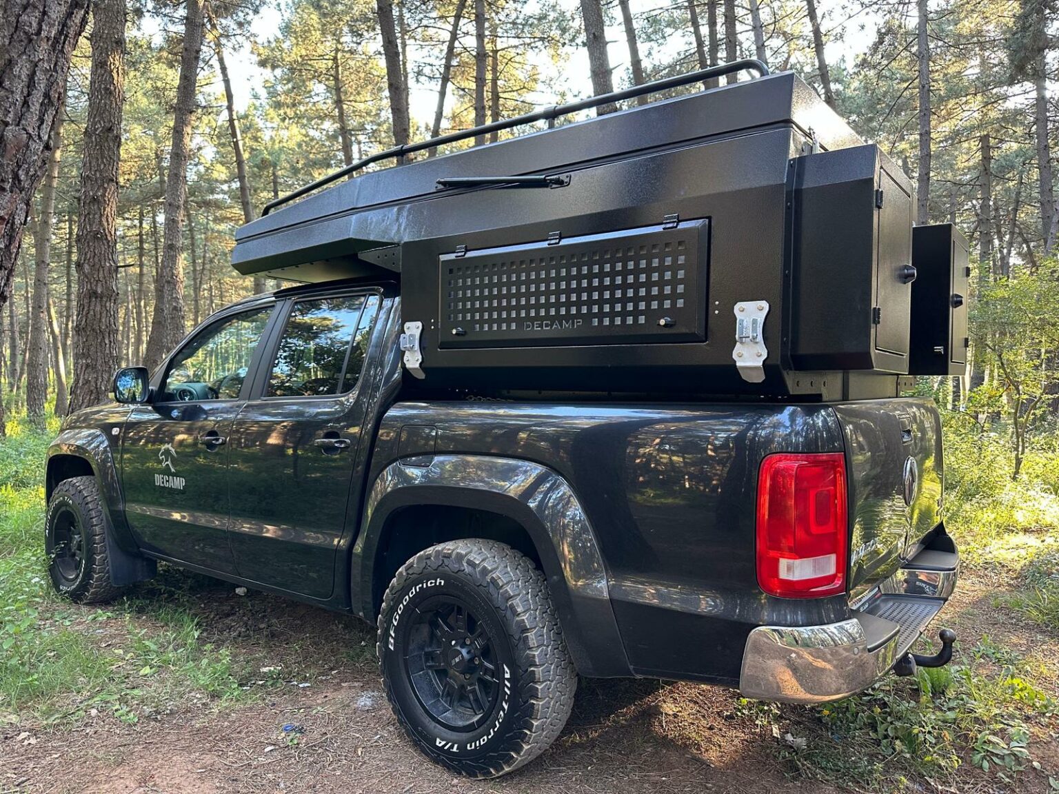 Pick-up truck camper - DECAMP Caravan
